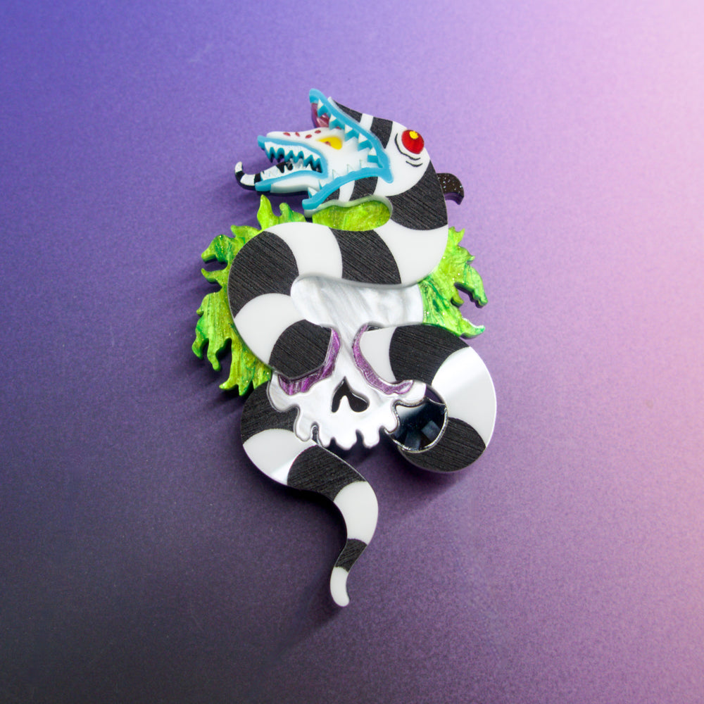 Beetlejuice Horror Skull & Sandworm Brooch Edenki – edenki